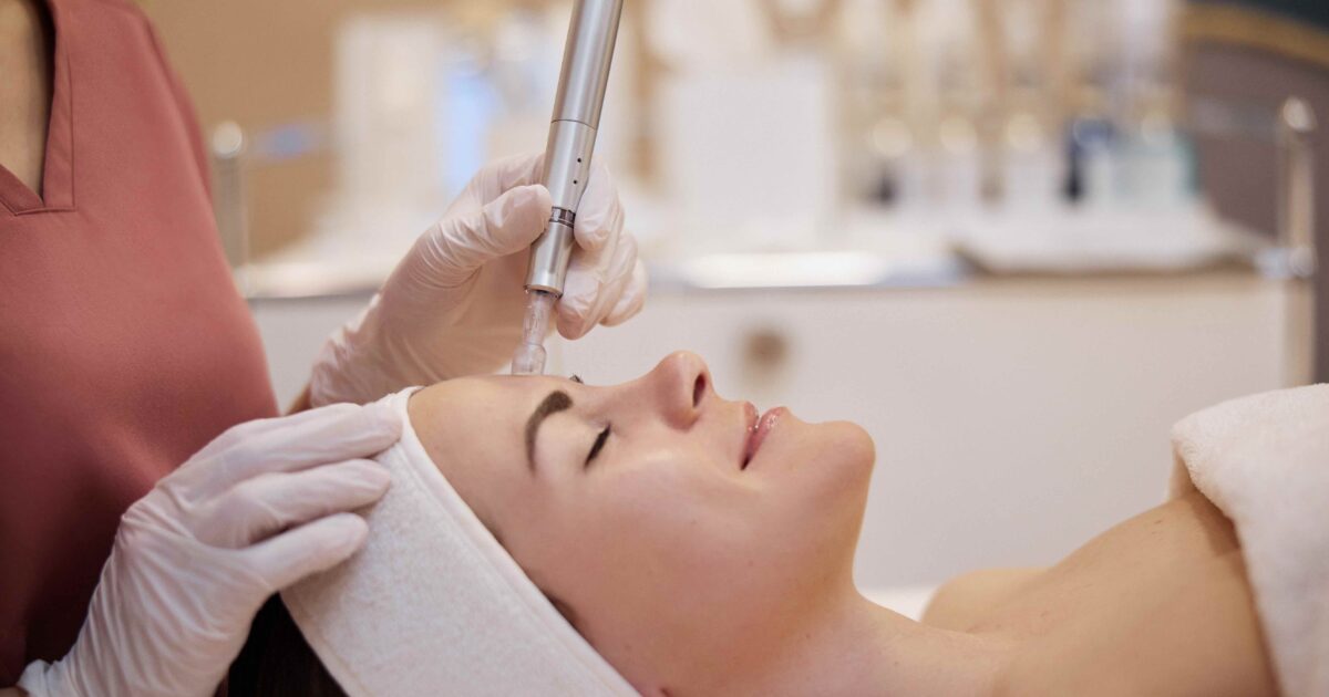 Cande… | Inanna Berlin | Microneedling mit Candela Exceed™ & Neocutis®